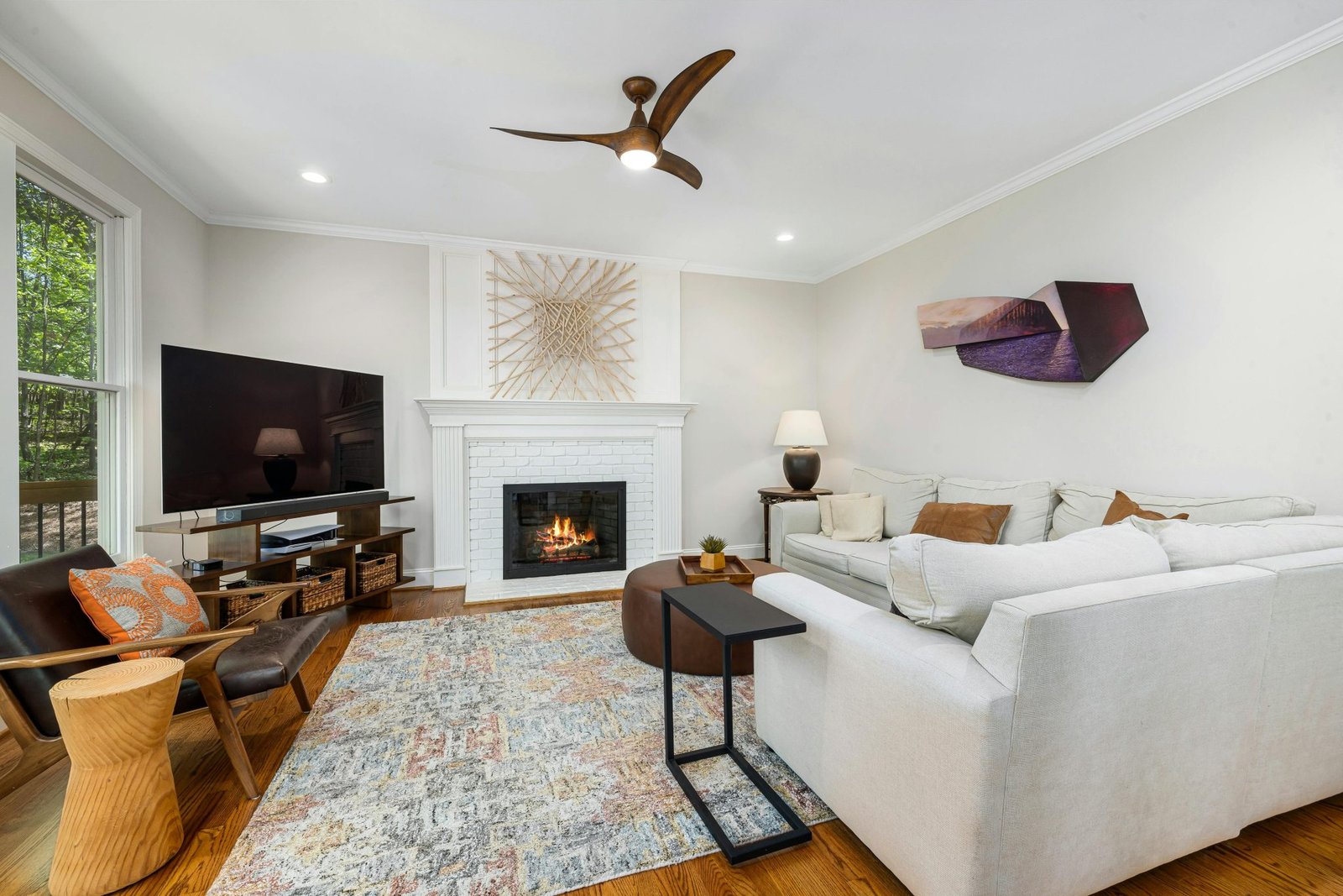 Electric Fireplace Flame Effects: Technology Behind the Realism
